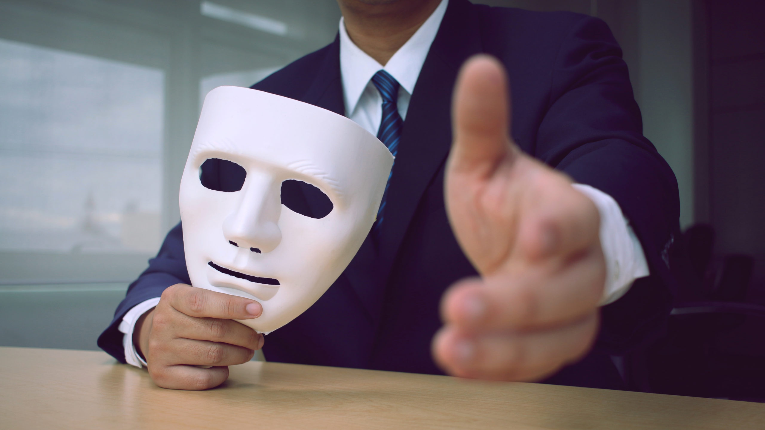 How to evade scammers & fraudsters in 7 easy steps!